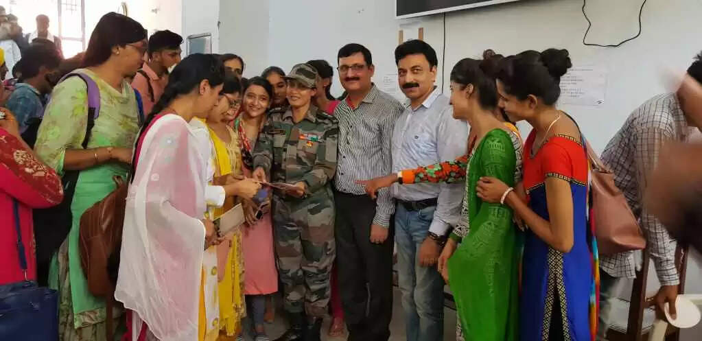 Operation Sindoor: हरियाणा के सिरसा में आई थीं कर्नल सोफिया कुरैशी ...